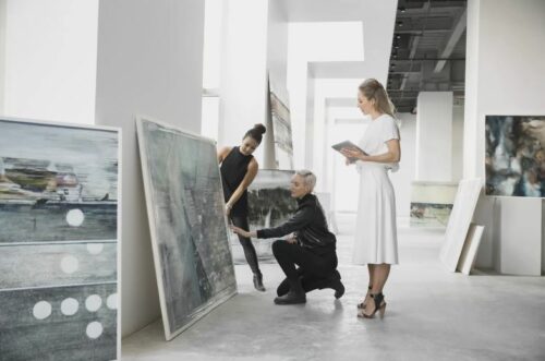 Art gallery owners: what are their roles in the market? - ArteRef